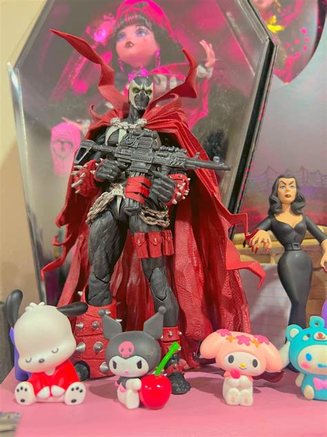 my bf left his figures at my house while he moves spawn seems to be