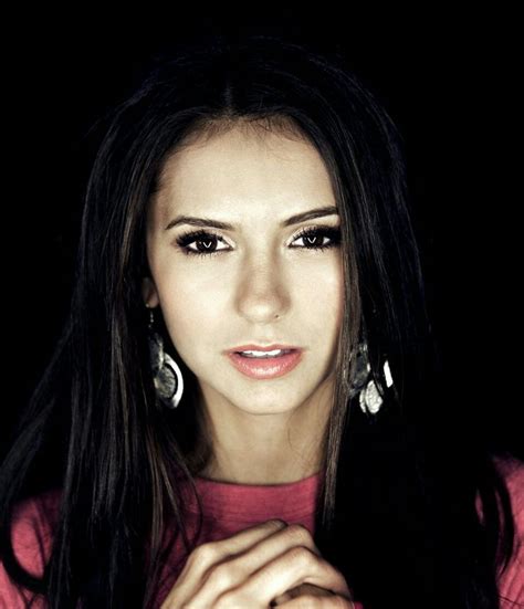 Pin De Tatii Em Nina Dobrev