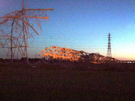 台風21号による送電鉄塔倒壊について（速報）