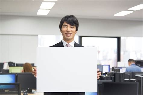 유토이미지 화이트 보드와 사업가