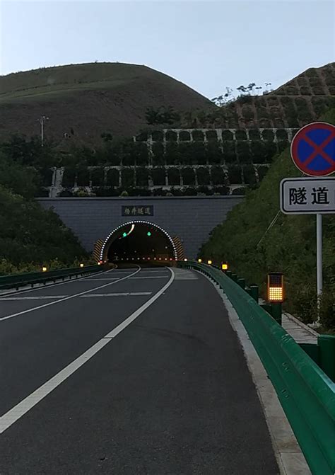 公路行车安全智能诱导及防撞预警系统 杭州博达伟业公共安全技术股份有限公司