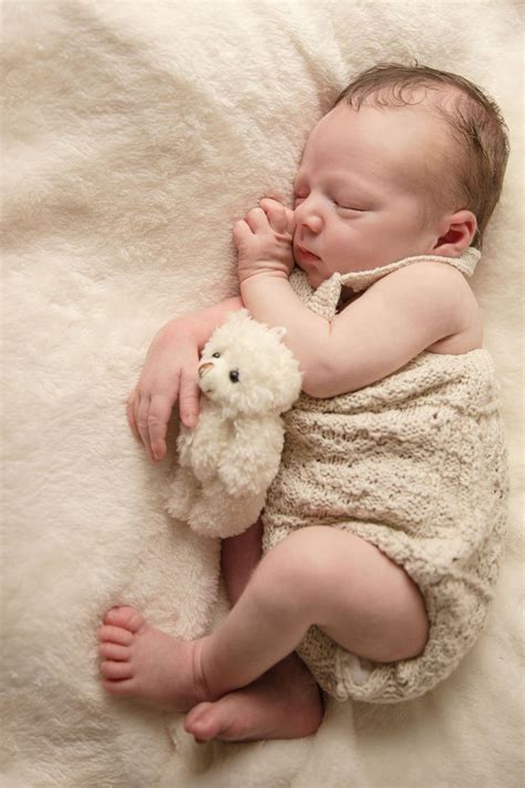 Infant Vs Newborn Photography By Davina