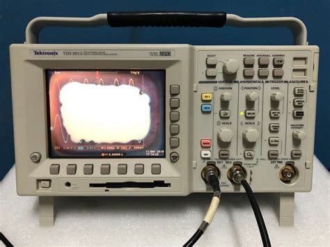 Tektronix Tds3012 Color Digital Phosphor Oscilloscope 100mhz 2 Ch 1