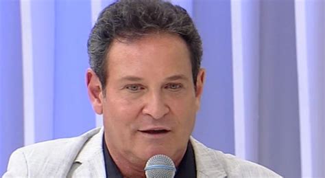 Casado Apresentador Do SBT Luis Ricardo Pede Mulher Em Casamento E