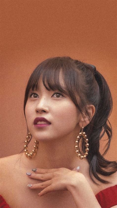 Mina Wallpaper