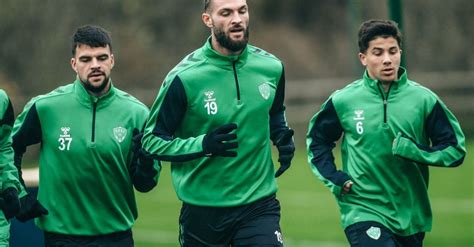 Mercato Asse Lappel Du Pied De Ce Joueur Pour Signer Avec Les Verts
