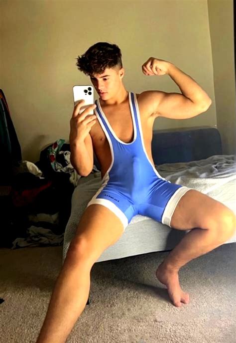 Just Like The Athletes Of Ancient Greece This Lad Runs His Race Naked