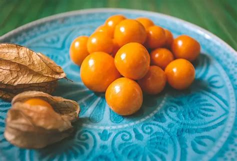 Golden Berries Nutrition Benefits And How To Eat Them
