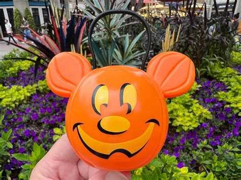 Pluto S Pumpkin Pursuit Returns For 2022 At Downtown Disney District