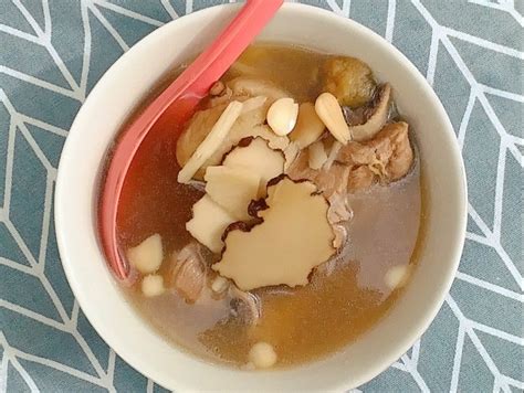 虎乳靈芝沙參玉竹淮山湯食譜、做法 鄭小b之成長日誌的cook1cook食譜分享
