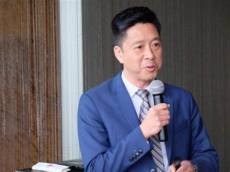 openshift 容器 加快 fintech 部署 ezone