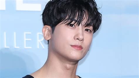 E포토 박형식 저는 눈빛으로 말해요