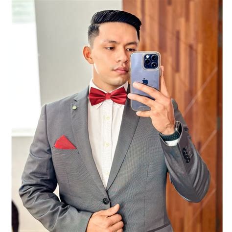 Milner Isaac Milnerisaac • Threads Say More