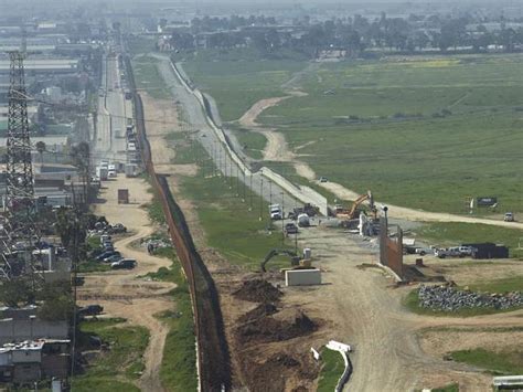 ¿qué Pasó Con El Muro Fronterizo De Donald Trump