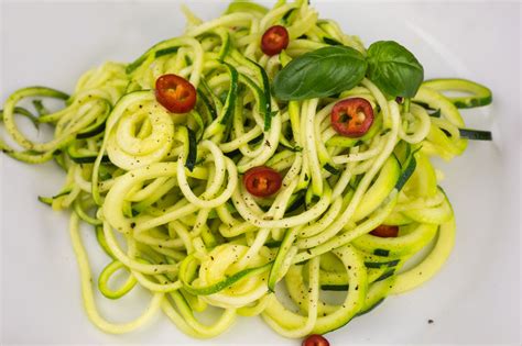 Zucchini Noodles With Fig Balsamic Vinegar Marisolio Tasting Bar