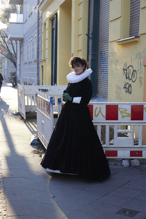 Tamar Halperin Pianist And Harpsichordist