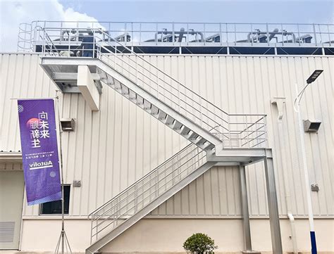 钢结构楼梯制作流程上海常鹏金属制品有限公司