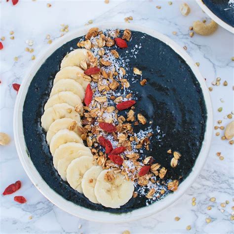 Blueberry Muffin Smoothie Healthy Vegan Breakfast Nutritent Dense