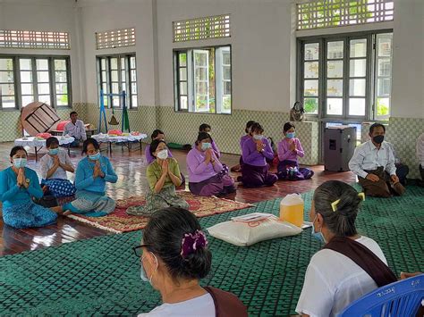 မော်လမြိုင်မြို့၌ တောင်ဝိုင်းဘိုးဘွားရိပ်သာရှိအဘိုး၊ အဘွားများနှင့