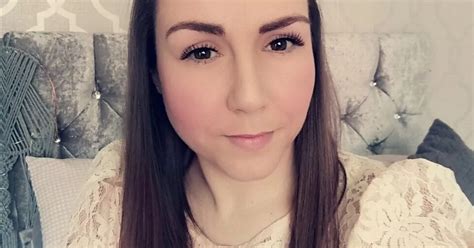 Woman Had Leg Amputated After Freak Drawing Pin Accident Caused Deadly