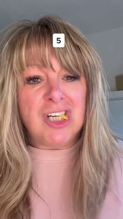 Which Way Do You Eat Your Crisps Crisps Eating Ladies Asmr Youtube