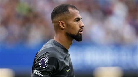 Chelsea Prepare £20m Keeper Signing As Robert Sanchez Immediately