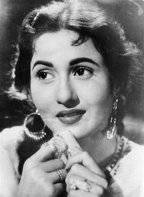 Madhubala Biography Films Court Case Personal Life And Facts