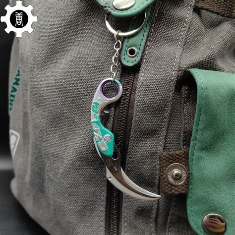 Metal Velocity Karambit Tiny Keychain Pendant Leones Marvelous Items