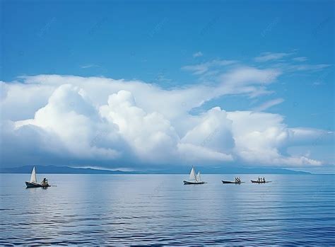 한 무리의 배들이 배를 타고 물을 건너고 있다 구름 낮 바다 배경 일러스트 및 사진 무료 다운로드 Pngtree