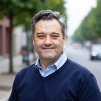 Eric Gombrich Hucuai Linkedin