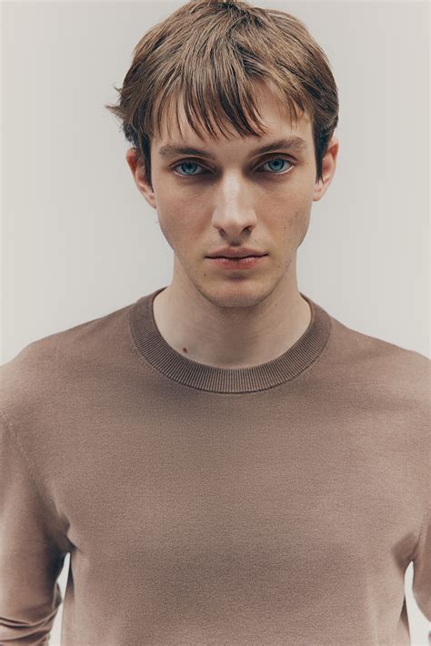 Slim Fit Fine Knit Jumper Dark Beige Men Handm Gb