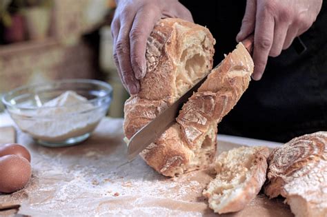 Closeup Roti Panggang Segar Masak Memasak Roti Dengan Tepung Dan Telur Foto Stok Unduh Gambar