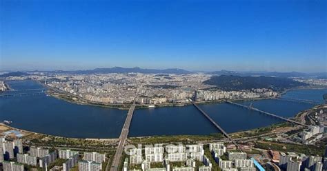 포토 가을 하늘은 파랗다