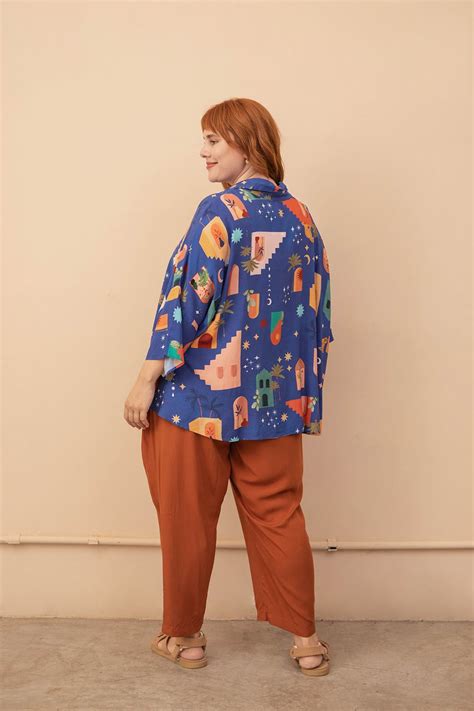 Camisa Olívia Plus Size Azul