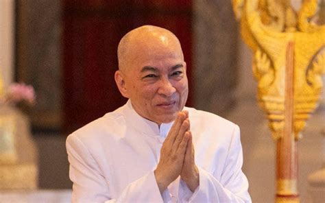 ព្រះករុណា ព្រះមហាក្សត្រ ចម្រើន ព្រះជន្ម គម្រប់ ៧១ យាង ចូល ៧២ ព្រះវស្សា