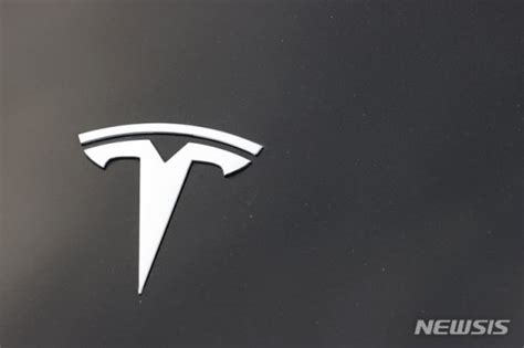 Gm·포드 이어 리비안도 테슬라 ‘슈퍼차저 사용키로 Ev라운지