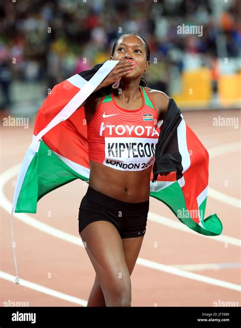 Kenyas Faith Chepngetich Kipyegon Celebrates Winning The Womens 1500m