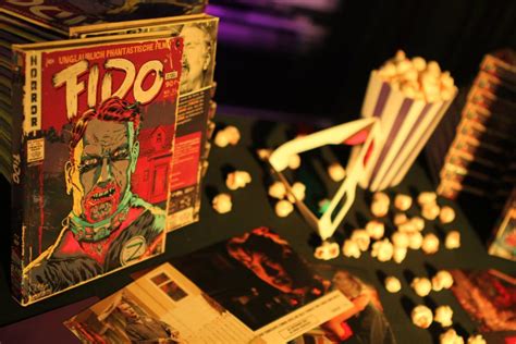 Unglaublich Phantastische Filme Kleine Nahaufnahme Zu Fido Neon