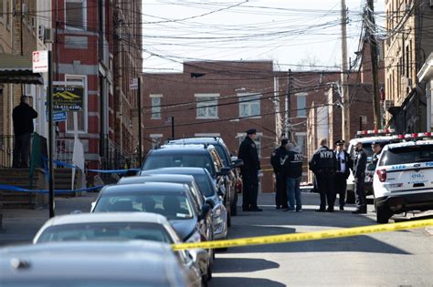 Queens Man Stabs 96 Year Old Mom To Death Kills Himself