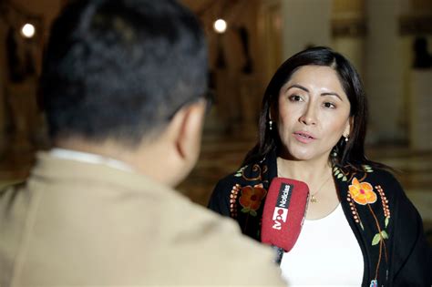 Kelly Portalatino Perfil Y Hoja De Vida De La Nueva Ministra De Salud