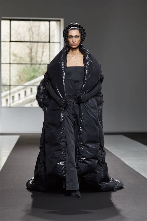chen peng rtw fall 2023 [photos]