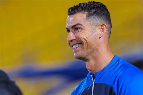 ببینید شادی و حرکات موزون کریستیانو رونالدو در جشن تولد ۴۰ سالگی در