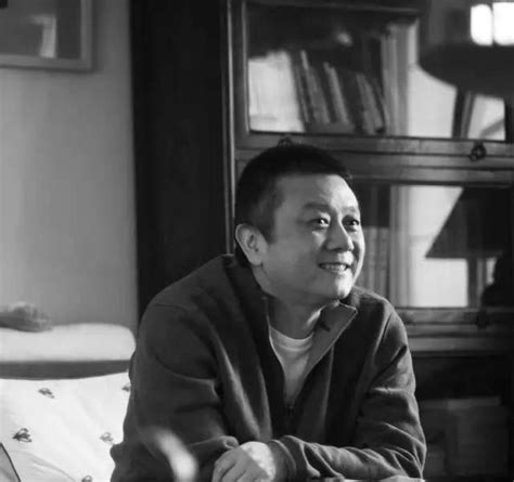 王朔自曝與馮小剛不和原因，是我故意疏遠他的 每日頭條