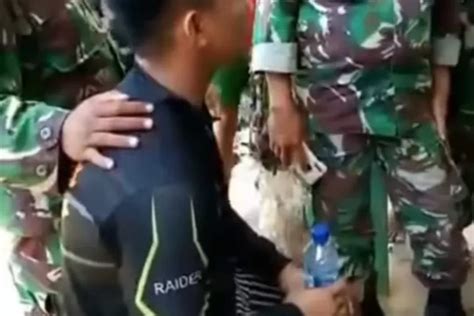 Saksi Hidup 4 Anggota TNI Tewas Selamatkan Diri Nyebur Sungai Hops ID