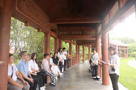 国际语言文化教育学院党委到百色市廉政教育基地开展主题党日活动 右江民族医学院语言文化学院