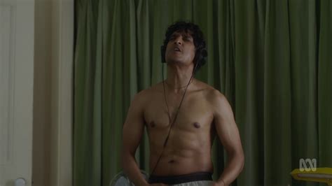 Auscaps Rudi Dharmalingam Shirtless In Wakefield 1 01 Episode 11