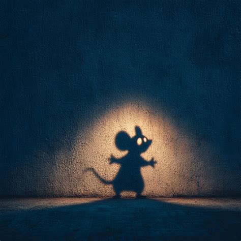 Chilling Cartoon Mouse Shadow For Spooky Vibes • Promptden
