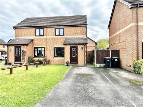 Croasdale Drive Cleveleys Fy5 2 Bed Semi Detached House £125000