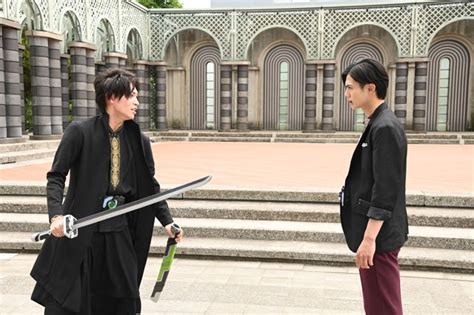 英寿vs景和！「仮面ライダーギーツ」第45話「創世vii：願いのゆくえ」：フォトギャラリー｜シネマトゥデイ