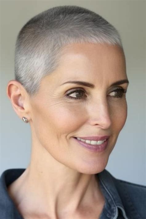 55 Flattering Short Hairstyles For Women Over 50 With Fine Hair In 2024